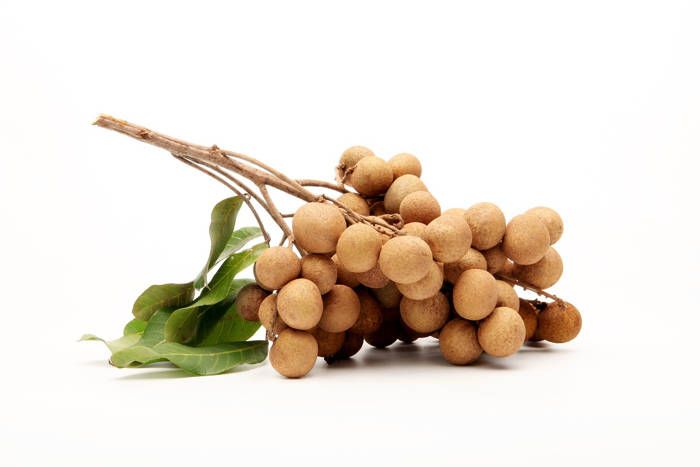 What is Longan Fruit? How to eat the Dragon Eye Fruit | SmarterLiving